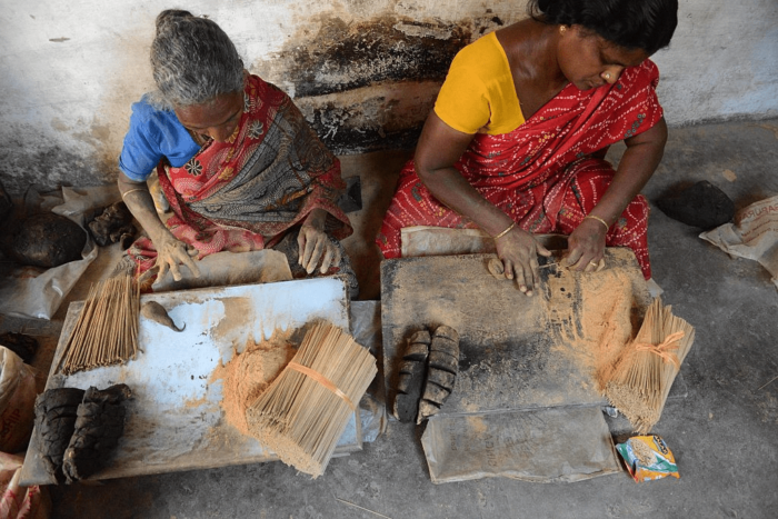 How to make incense sticks from waste flower | Shri Navonnati